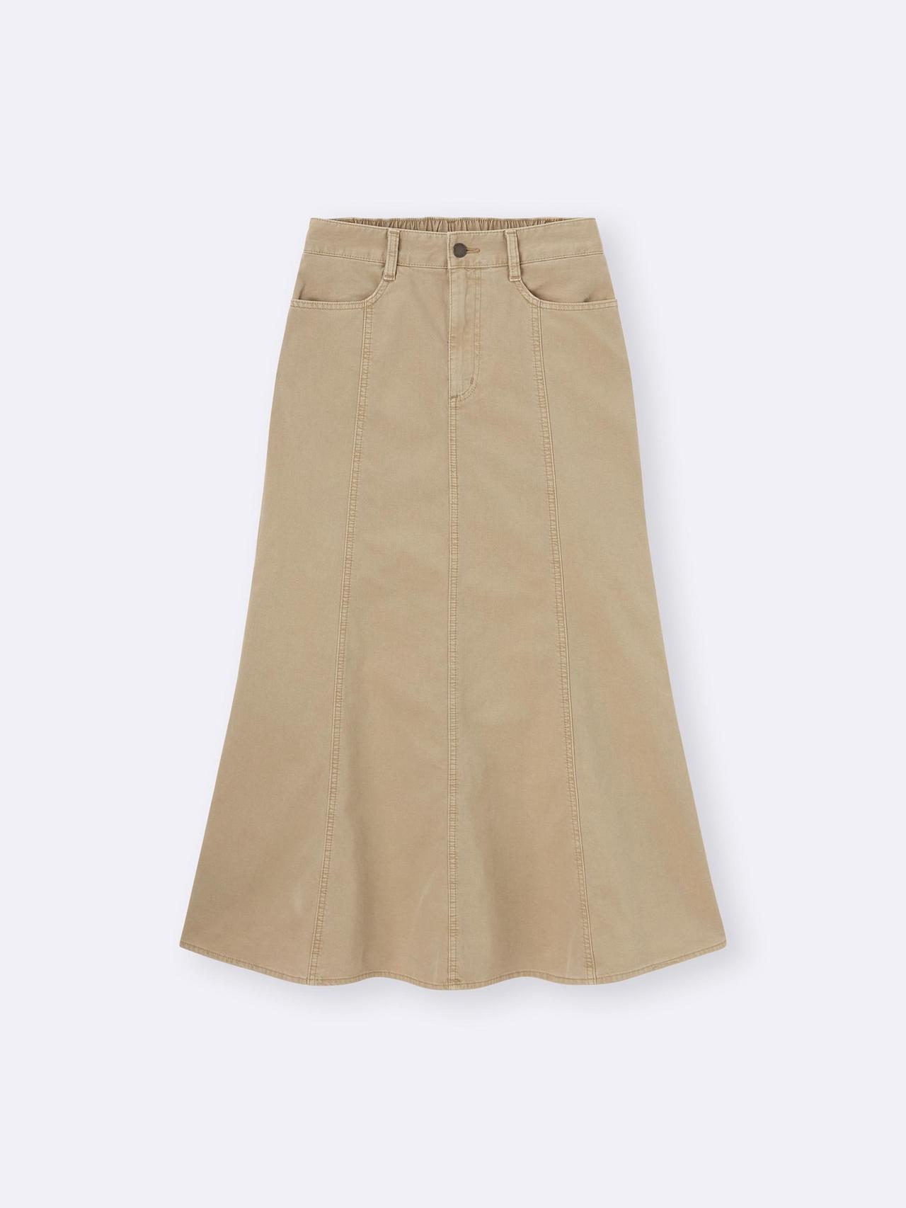 40・50代が頼れる“この丈感”！【GU】上品キレイ見え♡「マキシ丈スカート」 - 【ftn】