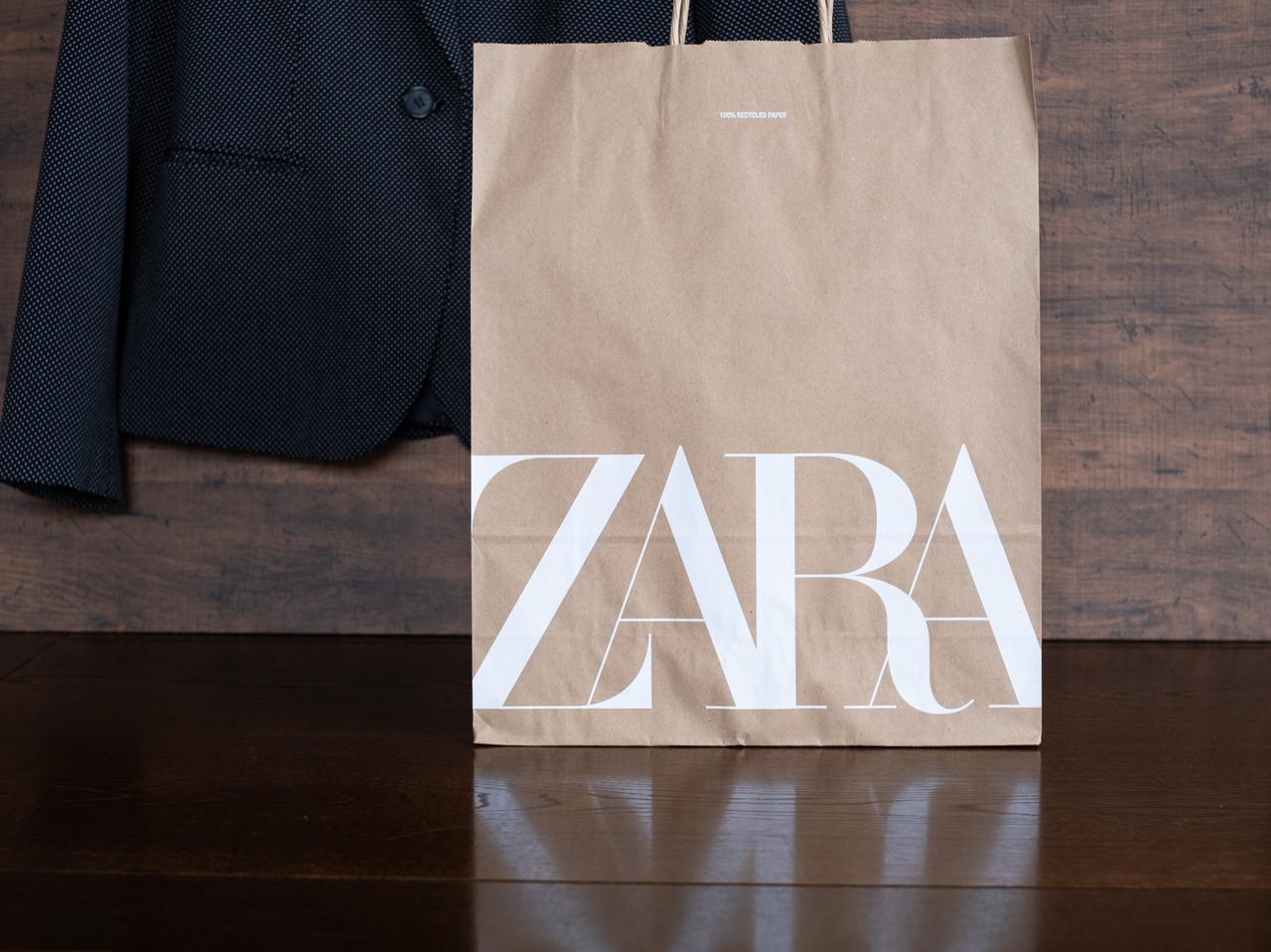 夏も“この色”が可愛い！【ZARA】大人のオシャ見え♡「ネイビートップス」 (1/2) - 【ftn】