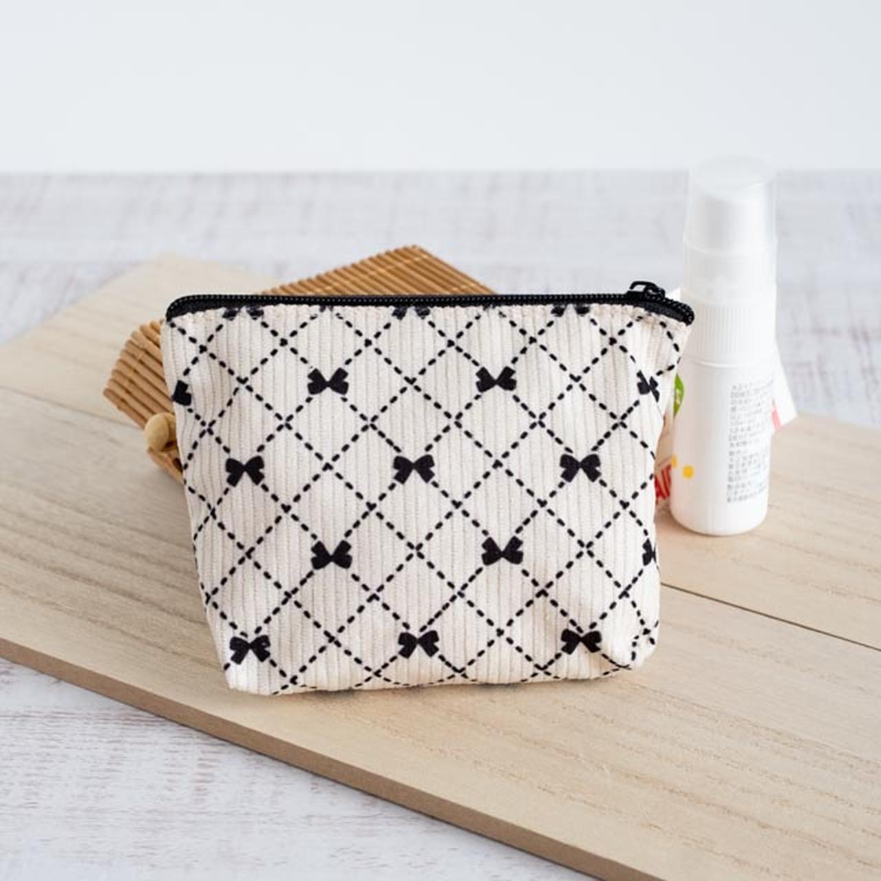 【セリア】がセンス良すぎーーッ！ バッグに忍ばせたい♡「110円ポーチ」 - 【ftn】