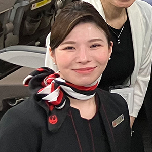 JAL客室乗務員が語る！訓練施設での「JAL CA体験プログラム」であなたの一日を特別に - OnTrip JAL