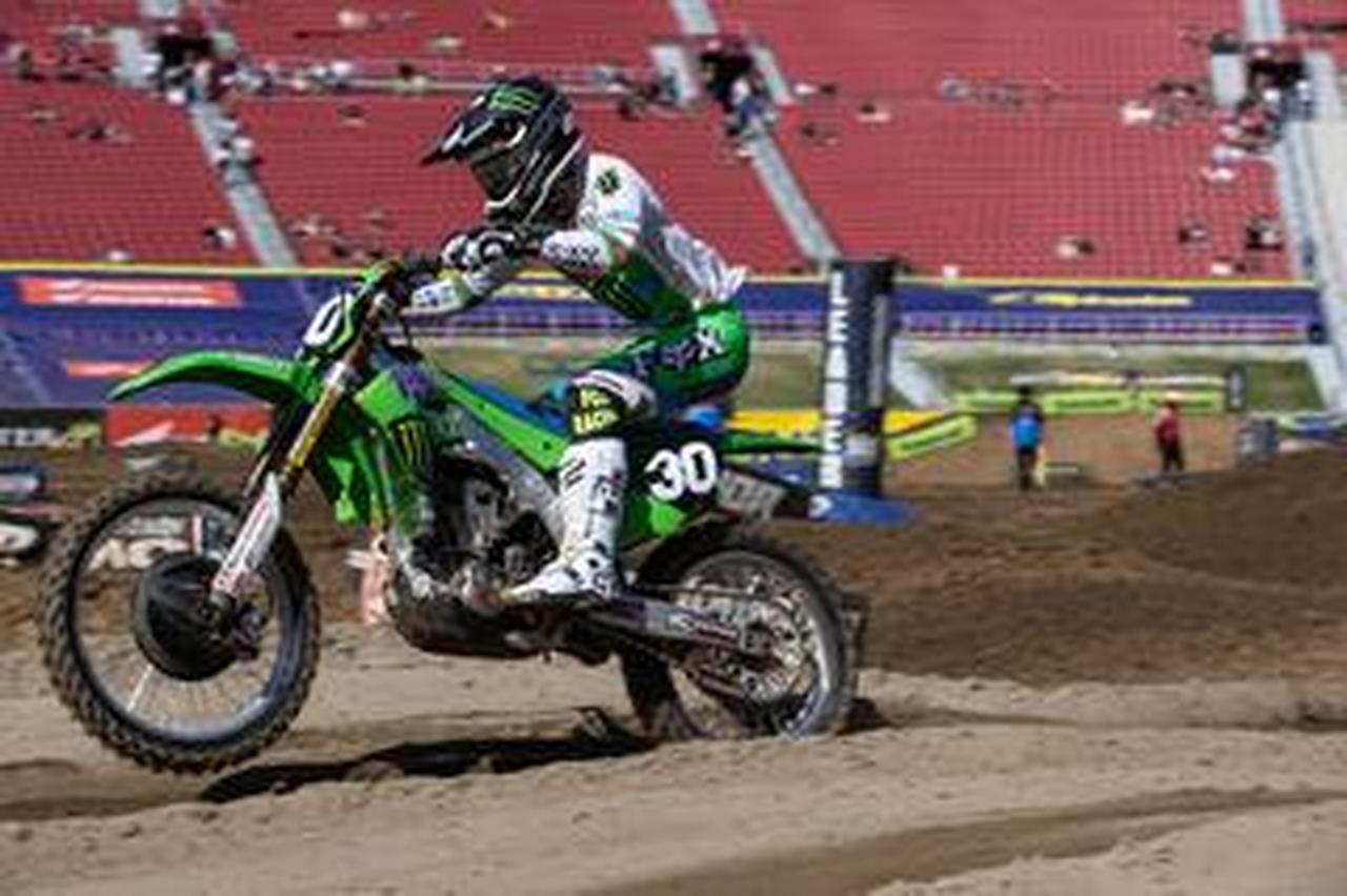 50周年記念KX250/450が日本でもリリース、フルモデルチェンジのKX450詳報も - 株式会社モーターマガジン社