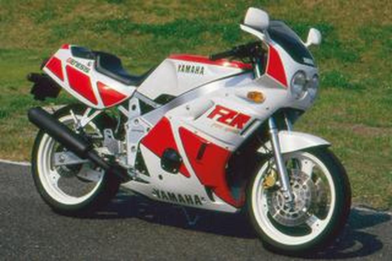 ヤマハ「FZR400」1986年|ワークスマシンと同時開発のTT-F3ピュアレプリカ!【絶版名車解説】 - 株式会社モーターマガジン社