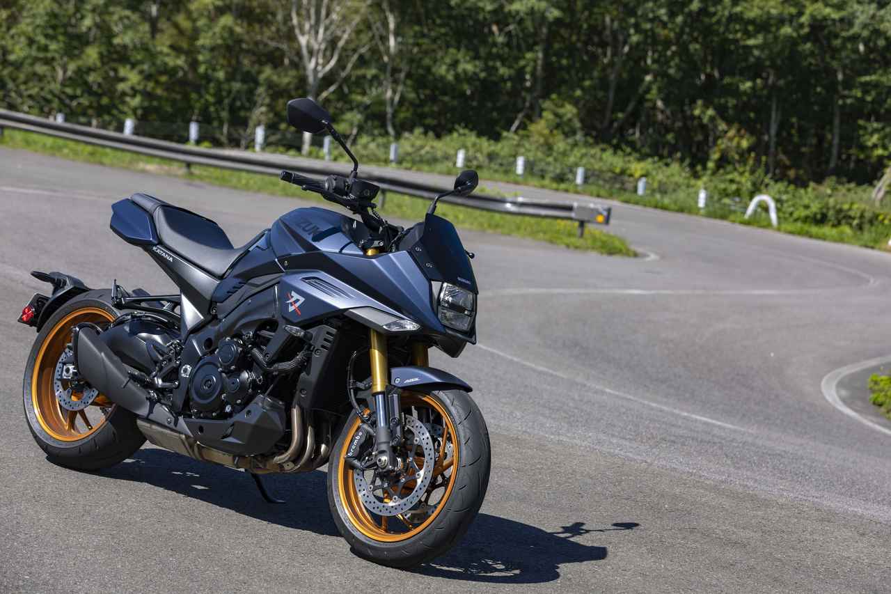 難しい、けど楽しい！ 第二世代・新型『カタナ』は走りを追求したくなるバイクになっていた！【20代バイクインプレ修行中！／SUZUKI ...