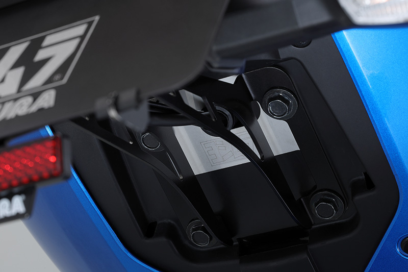 3つのカスタムで『GSX-R125』が万能型125ccスーパースポーツに！ ヨシムラのおすすめパーツはコレだ！【寝ても覚めてもスズキのバイク！／GSX-R125 カスタムパーツ ...