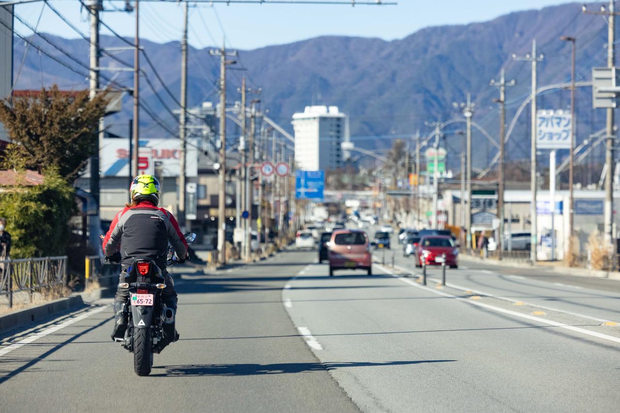 125ccネイキッドバイク『GSX-S125』で400kmツーリング！ 走りも快適性も燃費や価格的にもおすすめできる！【20代バイクインプレ ...