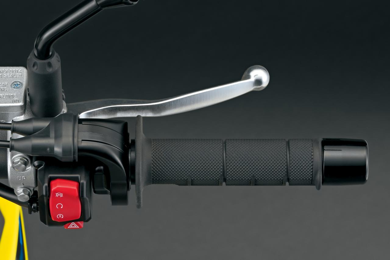 スズキの400ccオフロード・トレール『DR-Z4S』がついに出た！ オフロードファン刮目の神バイクが降臨だ！【スズキのバイク！ の新車ニュース／DR-Z4S スタイリング編】 - スズキの ...