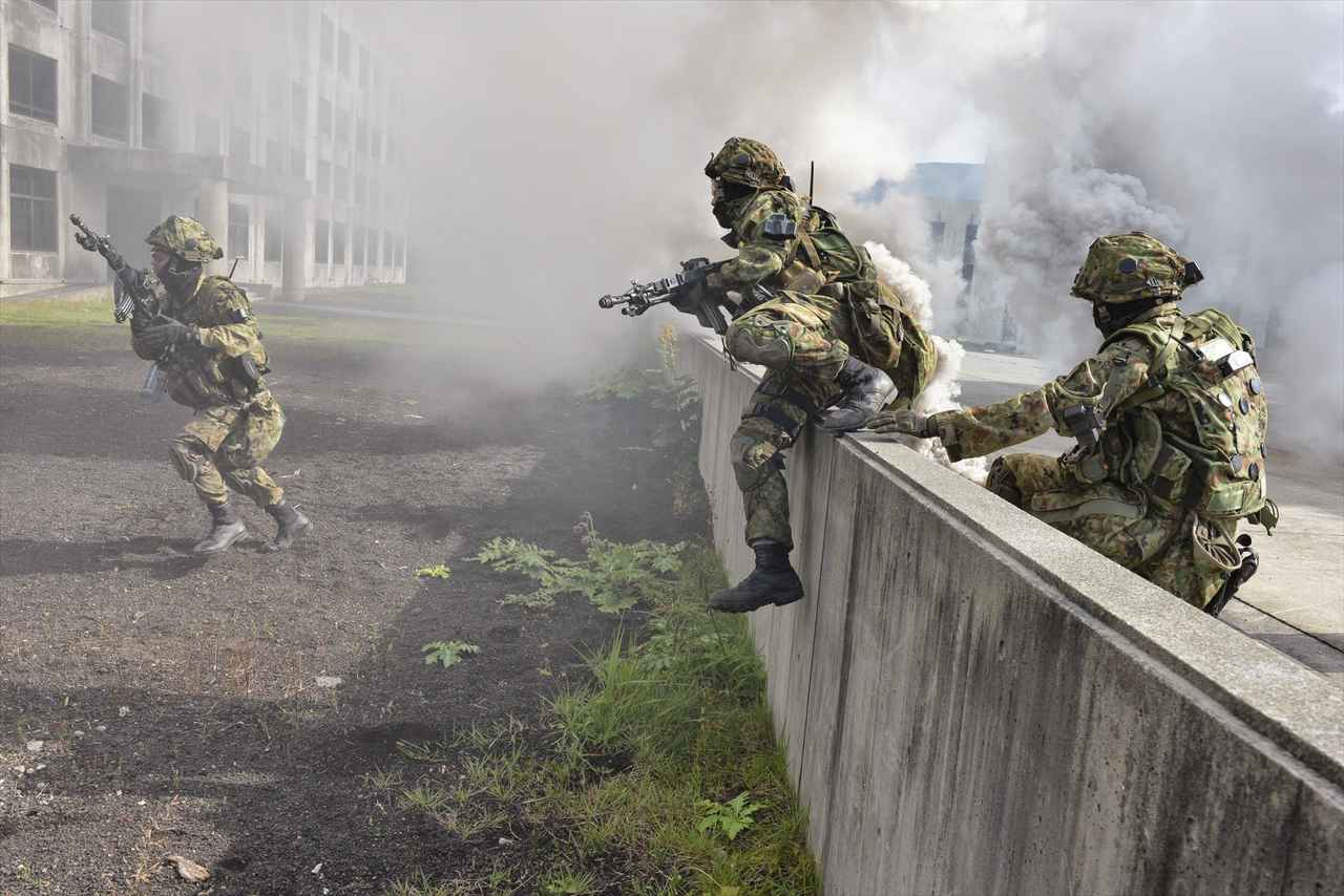 軍事階級を知るとアニメ＆映画がもっと楽しくなる！ガンダム、トップガンなどを例に解説 - MAMOR-WEB