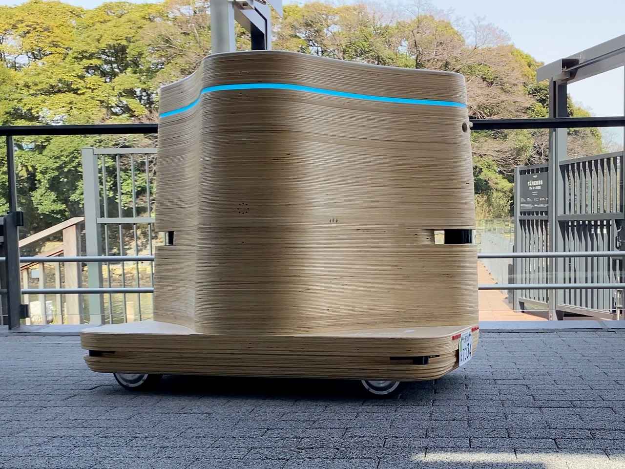 2025年実用化予定の立ち乗り型自動走行モビリティ「iino type-S712」の可能性に迫る (1/2) - スマートモビリティJP