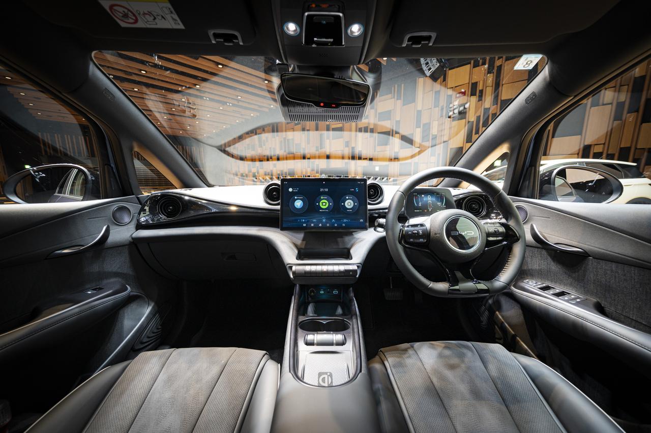 BYDが実質298万円のコンパクトEV「ドルフィン」を発売、本気度が伝わる日本専用装備も (2/2) - スマートモビリティJP