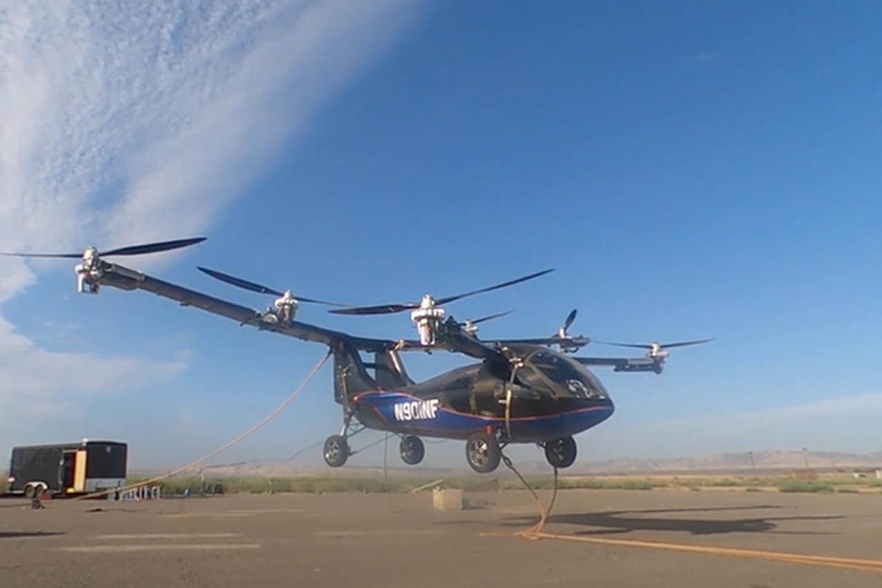 “空を飛べるクルマ”「ASKA A5」が350回以上の無人飛行と800kmの地上走行に成功 (1/2) - スマートモビリティJP