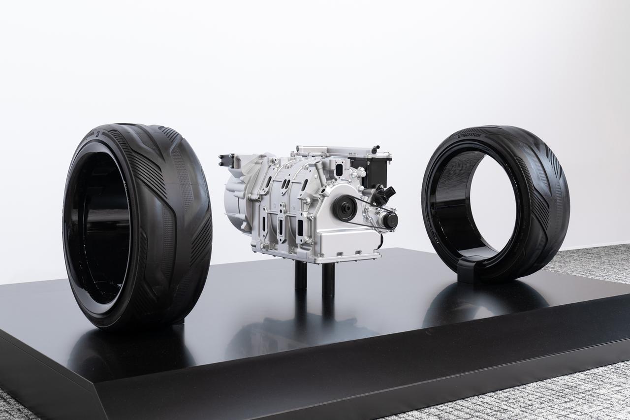 マツダのロータリーエンジンがEREVの最適解かも知れない理由。次世代スポーツカーに期待大 - スマートモビリティJP