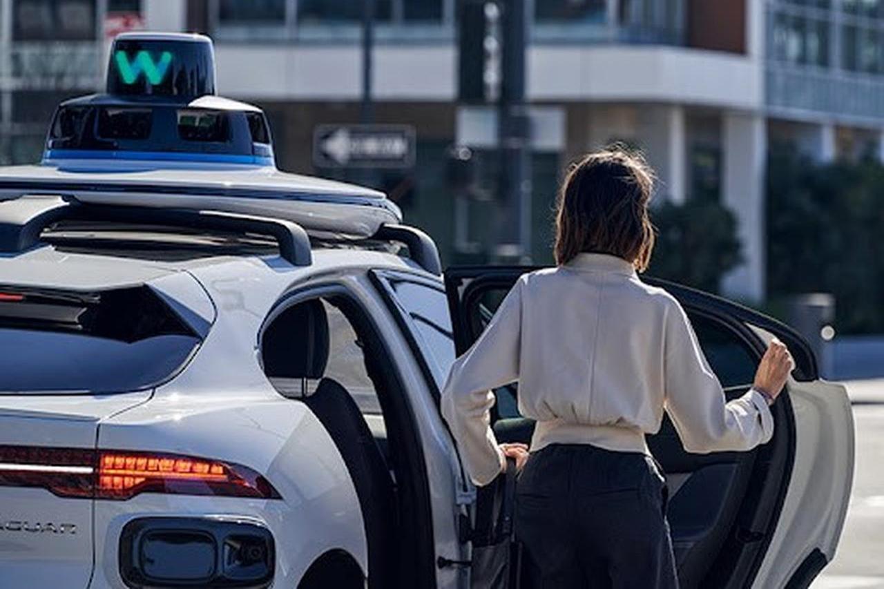 Waymoいよいよ日本に。自動運転タクシーのテストをGOと日本交通が2025年から東京都心で開始 - スマートモビリティJP