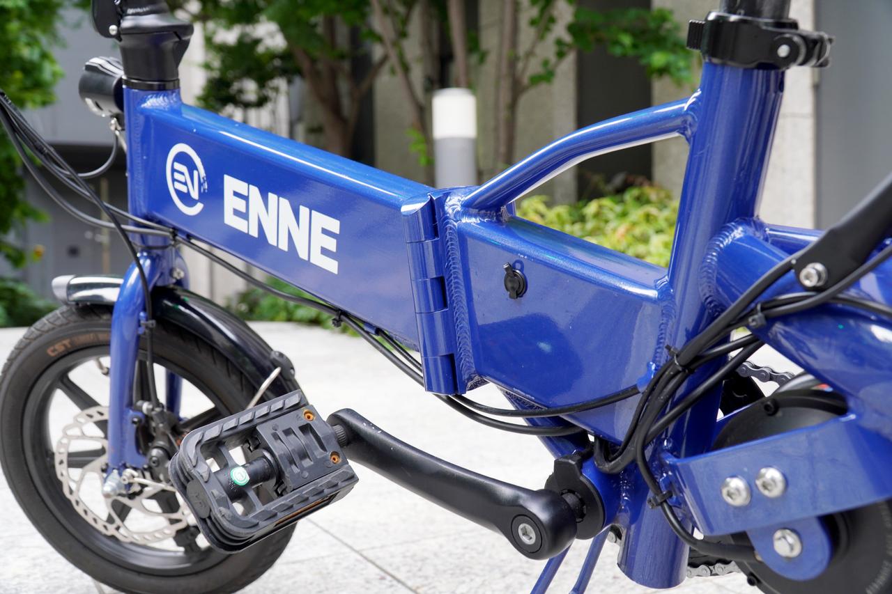 10万円台のペダル付き特定小型原付「T600GR」と「T350 Pro」に試乗。人力で発電して航続距離を2倍にできるENNE製電動バイクの実力をチェック (1/3) - スマートモビリティJP