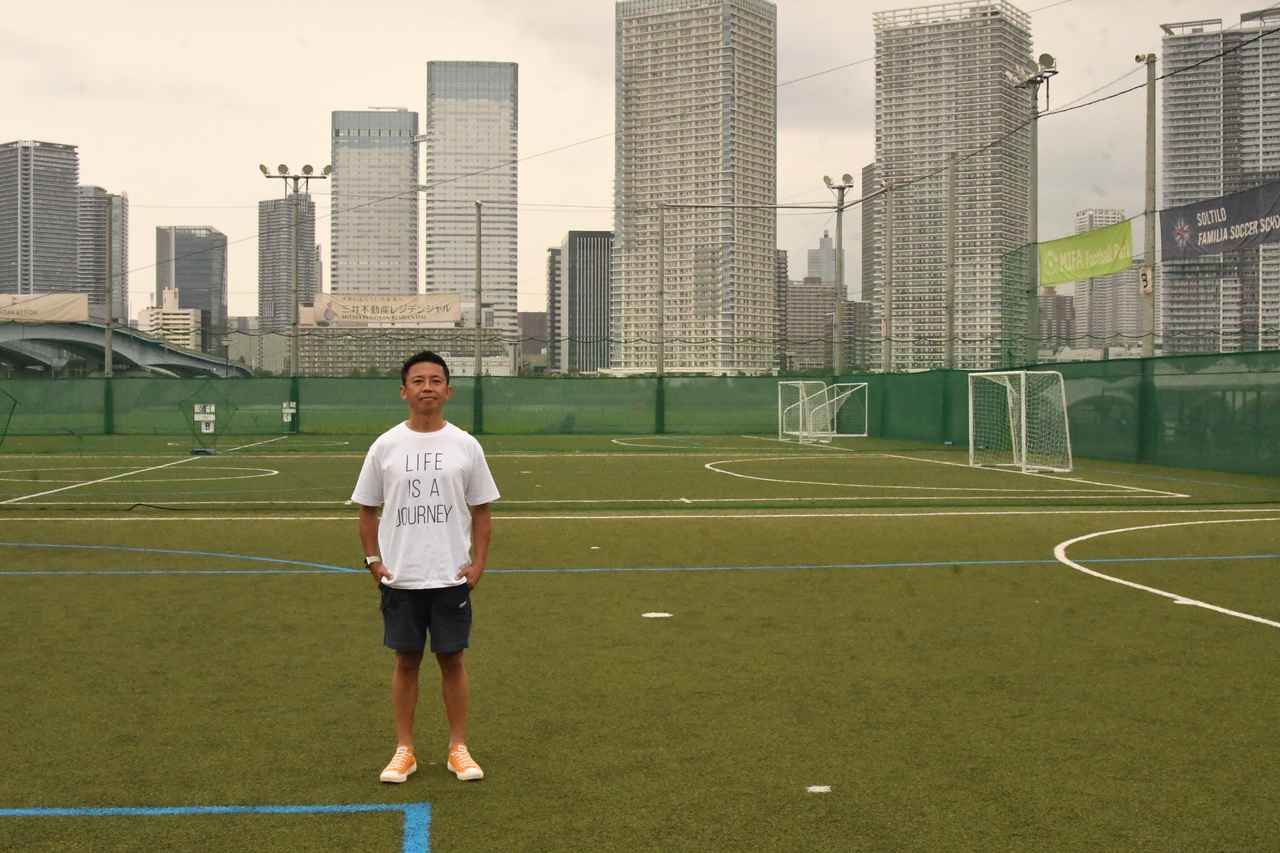 ラッパー・GAKU-MCが明かす「サッカーなんて絶対に見たくない」と思うほどの挫折を乗り越え、日本代表の応援ソングを作るまで - Qoly-Sports＆the Style