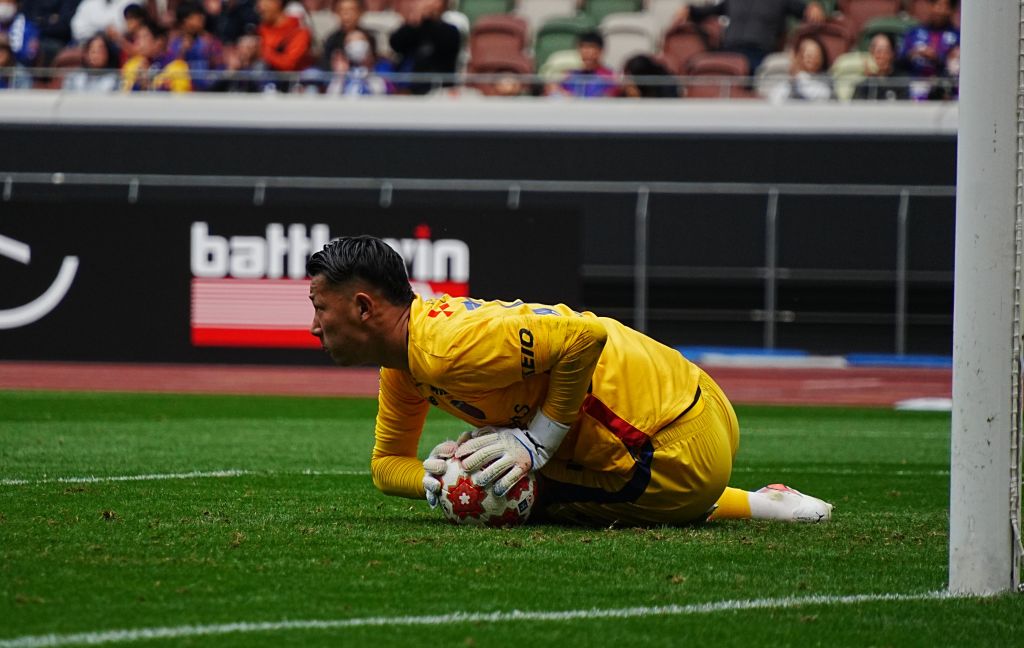 FC東京は14大会ぶりの天皇杯決勝進出ならず…約5カ月ぶり先発のGK波多野豪「声援に応えたかった」 - Qoly-Sports＆the Style