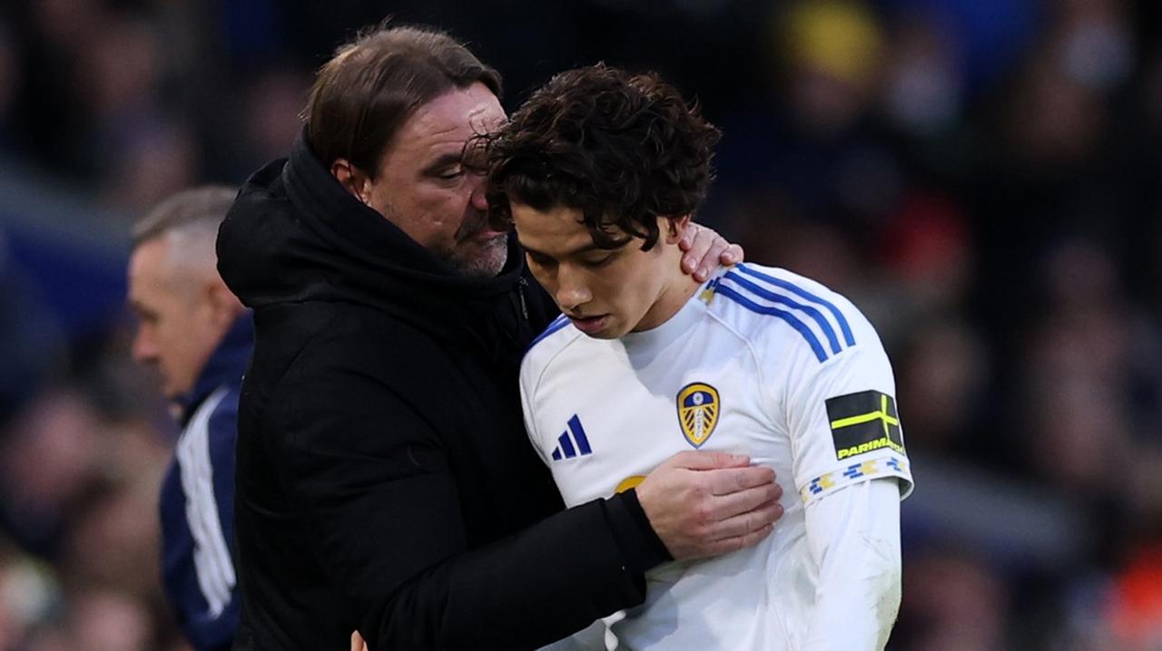 屈辱的！？日本代表MF田中碧、リーズで途中出場から途中交代…監督が理由を説明する - Qoly-Sports＆the Style