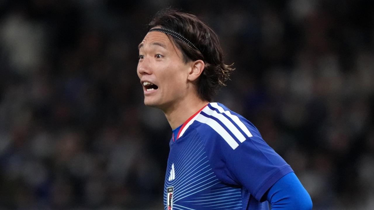 板倉滉温存の名門アヤックス、屈辱敗戦で50年ぶり失態…「激怒サポーターは我慢の限界」と現地紙 - Qoly-Sports＆the Style