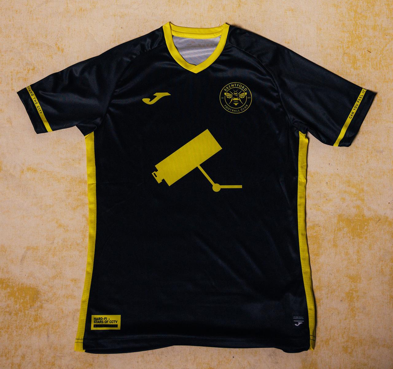 ブレントフォード、UKロックとのコラボユニフォームを発表！「Hard-Fi」20周年記念で実現 - Qoly-Sports＆the Style